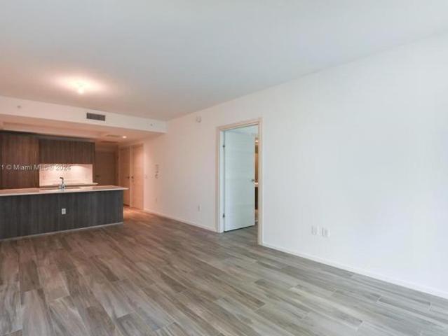 801 S Miami Ave #1006, Miami, FL 33130