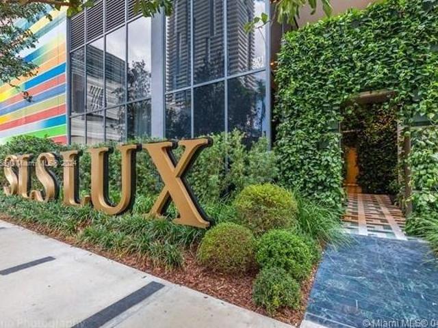 801 S Miami Ave #4010, Miami, FL 33130