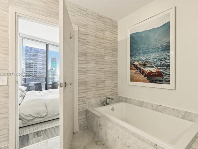801 S Miami Ave, Unit 4902, Miami, FL 33131 | MLS #A12002