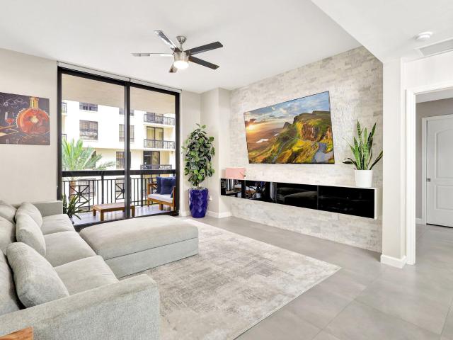 801 S Olive Ave, Unit 1018, West Palm Beach, FL 33401 | MLS #R11153