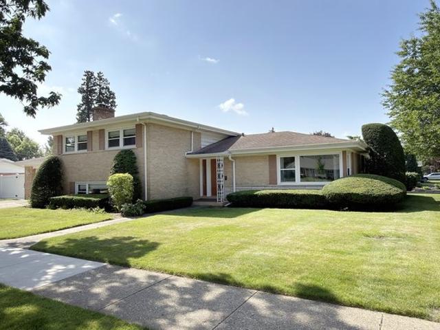 801 S See Gwun Ave, Mount Prospect, IL 60056