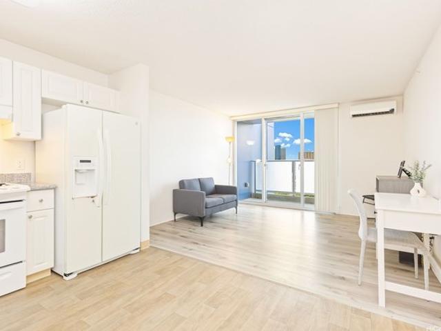 801 South St Apt 2910, Honolulu, HI 96813