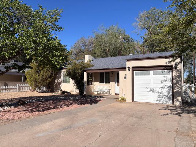 801 Solano Drive NE