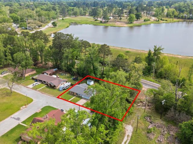 801 Sunset Dr, Overton, TX 75684 | MLS #26004 | Compass