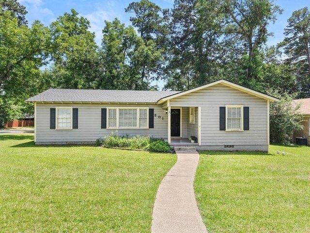 801 Park St, Gilmer, TX 75644