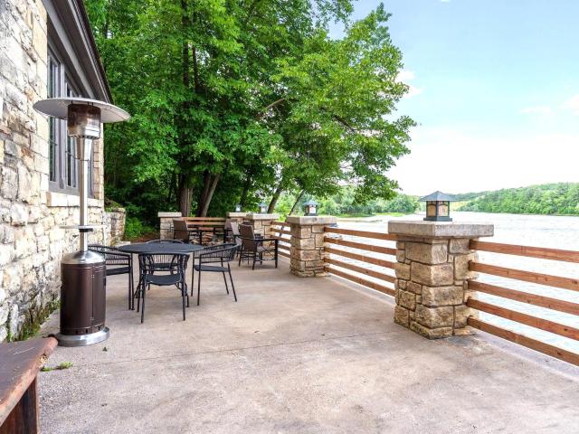 801 Pine Cone Trail