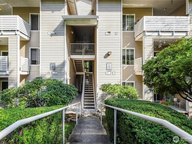 801 Rainier Ave N Unit E325, Renton, WA 98057