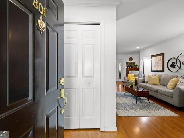 801 Ridgelake Drive