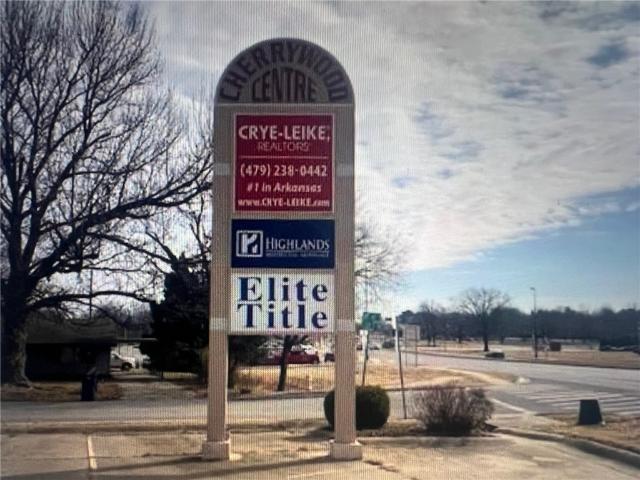 801 W 412 Highway