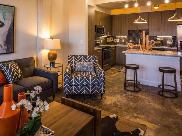 801 W Vickery Boulevard # 301