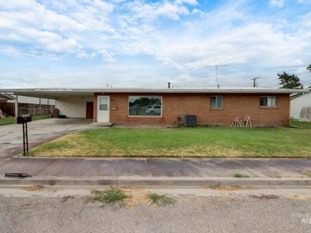 801 Thompson Ave, Nyssa, OR 97913