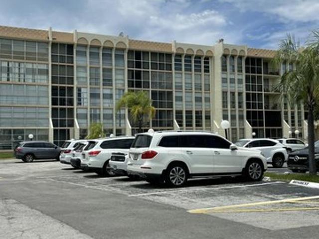 801 Three Islands Blvd Apt 306, Hallandale Beach, FL 33009