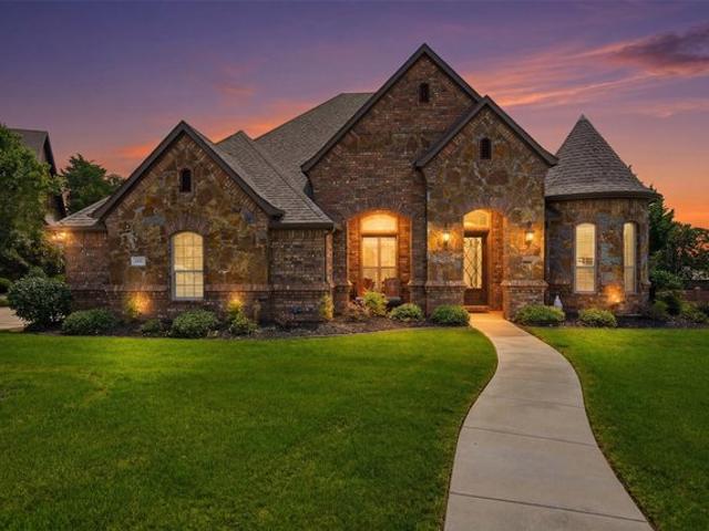 801 Timberline Ct, Keller, TX 76248