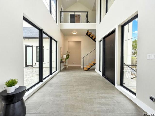 8024 Alton