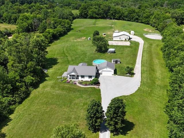 8024 Hightop Rd, Hillsboro, OH 45133