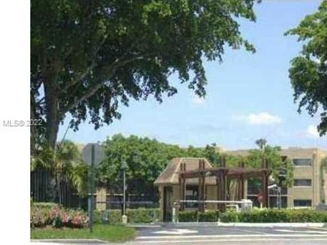 8025 SW 107th Ave #309 Miami, FL 33173