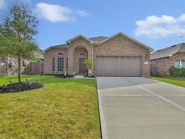 8026 Brooks Crossing Dr, Baytown, TX 77521
