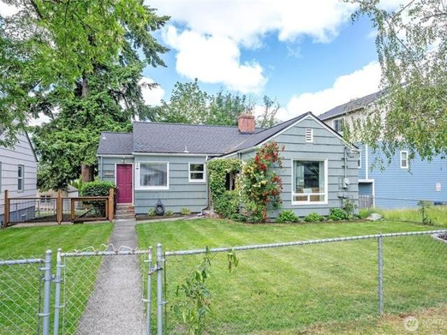 8026 S Bell St, Tacoma, WA 98408