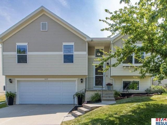 8027 N 147th St, Bennington, NE 68007