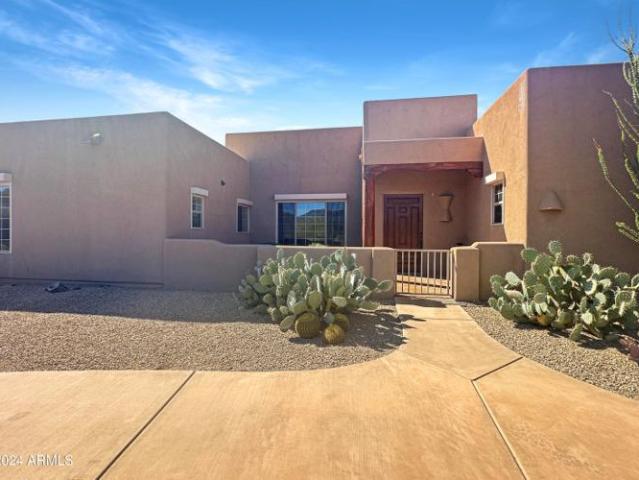 8027 E Carefree Dr, Carefree, AZ 85377
