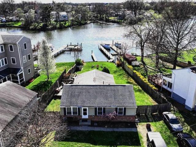 8027 Shore Rd, Dundalk, MD 21222