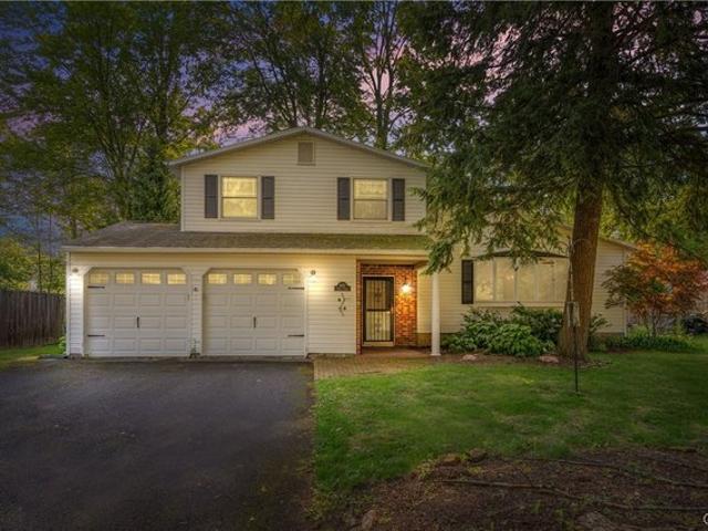 8027 Thyme Cir, Liverpool, NY 13090