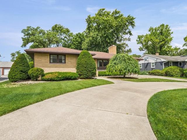 8028 Hohman Ave, Munster, IN 46321
