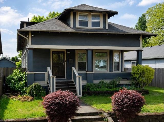 8028 SE Taylor St, Portland, OR 97215