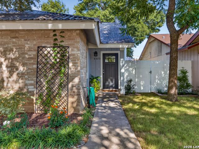 8020 Orchard Bend