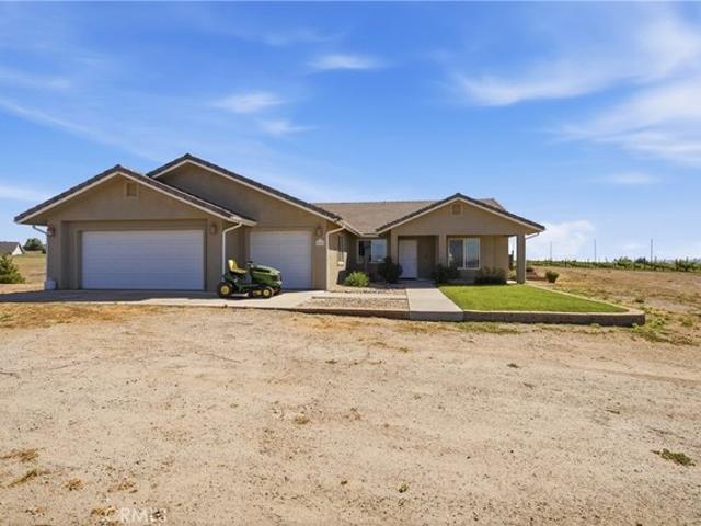 8020 Baron Way, Paso Robles, CA 93446