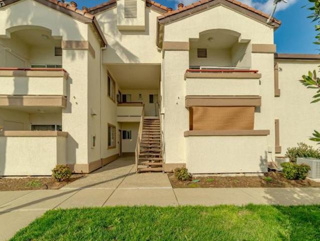 8020 Walerga Rd 1095, Antelope, CA 95843