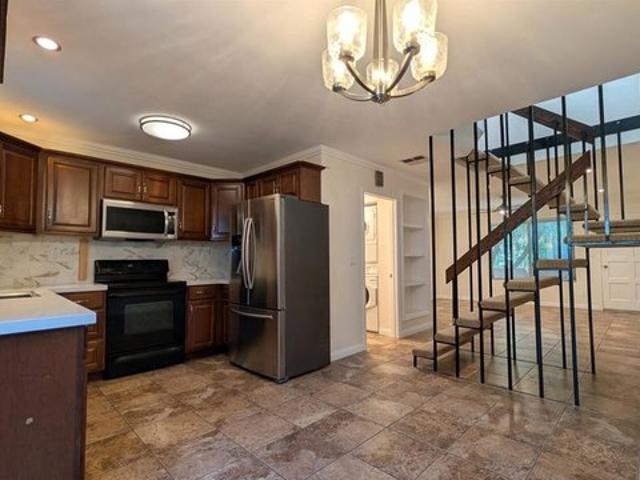 8021 Calle Fanita, Santee, CA 92071