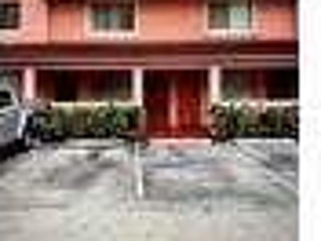 8021 Lake Dr #204, Doral, FL 33166