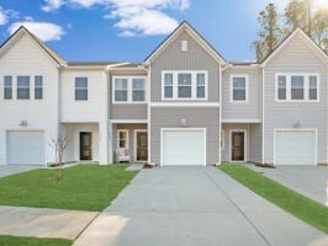 8021 Triggerfish Way, North Charleston, SC 29420