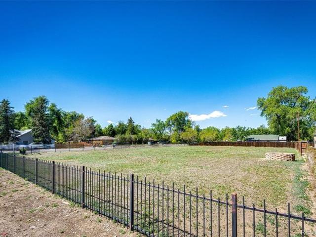 8021 W 52nd Ave, Arvada, CO 80002
