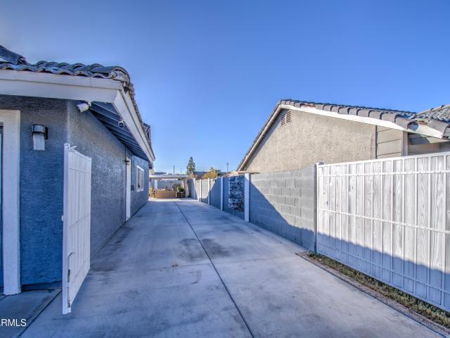 8021 W Charter Oak Rd, Peoria, AZ 85381 | Compass