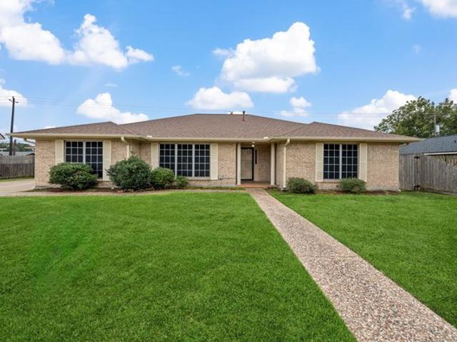 8022 Bayside Blvd, Beach City, TX 77523