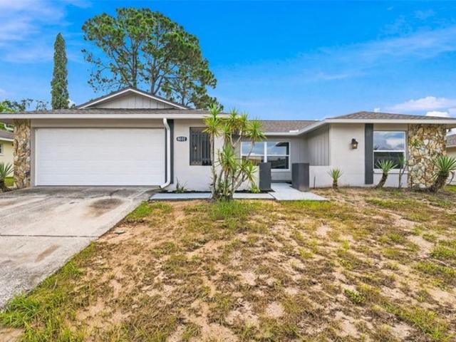 8022 Idle Briar Ln, Port Richey, FL 34668