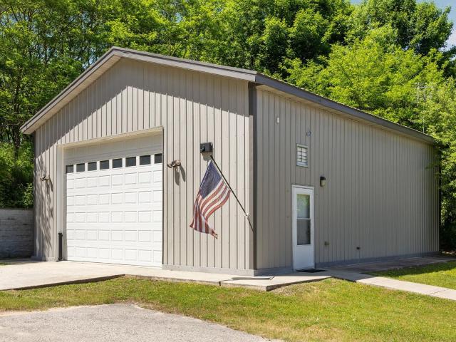 8023 Nelson Road