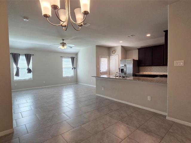 8023 Ecru Lane