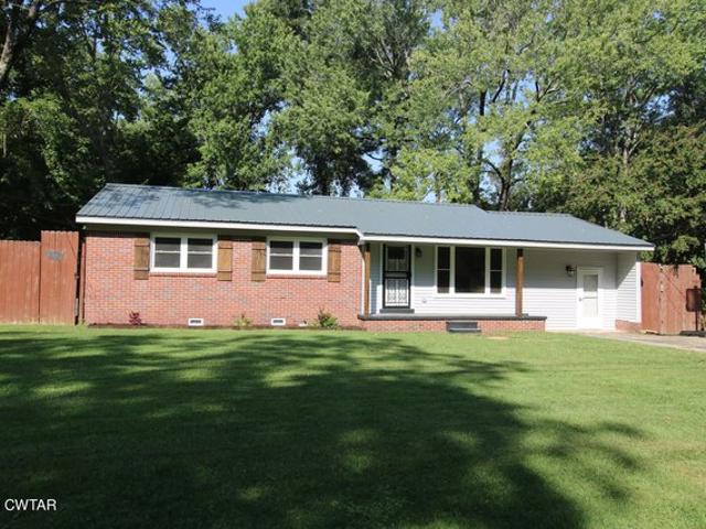 8023 Hillcrest Dr, Milan, TN 38358