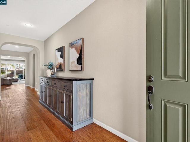 8023 Westport Cir