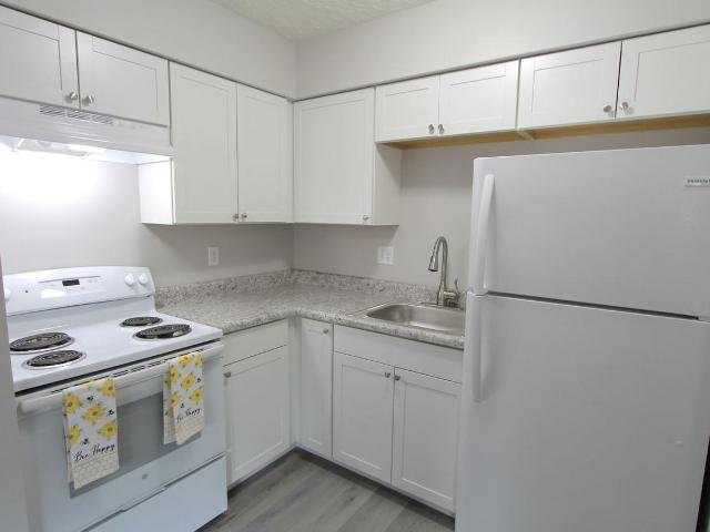 802 808 W 23rd Ave. 1 Bedroom Apartment for Rent at 802 W 23rd Ave, Bellevue, NE 68005