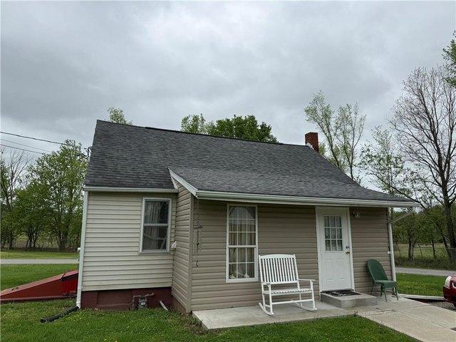 802 8th St, Mather, PA 15346