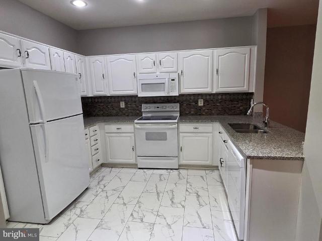 802 Coxswain Way # 201