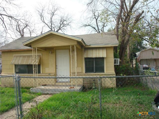 802 Campbell St, Seguin, TX 78155 | MLS #601159