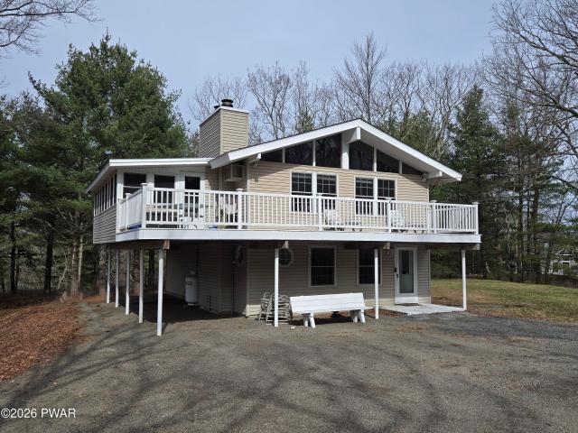 802 Clydesdale Court