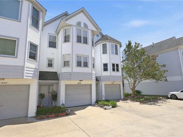 802 Baltic WALK