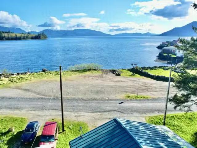 802 BEACH RD, CRAIG, AK 99921 Single Family Residence For Sale.