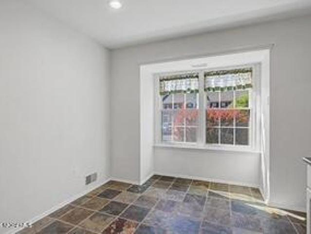 802 Brokaw Court